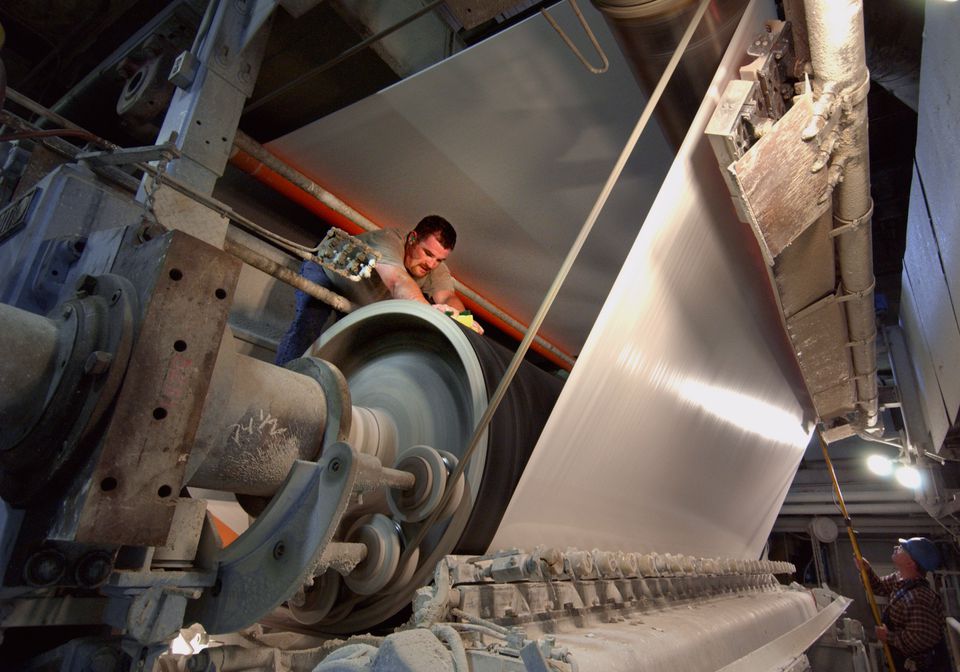 Vancouver investor seeks to reopen West Linn paper mill – Columbia ...